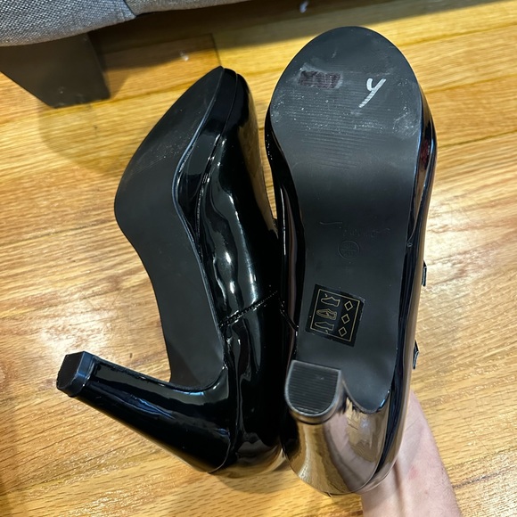Mackin Girl | Shoes | New Mackin Girl Black Patent Mary Jane Tstrap Pin ...